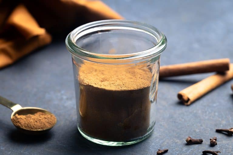 Homemade Christmas Spice Mix - Caroha