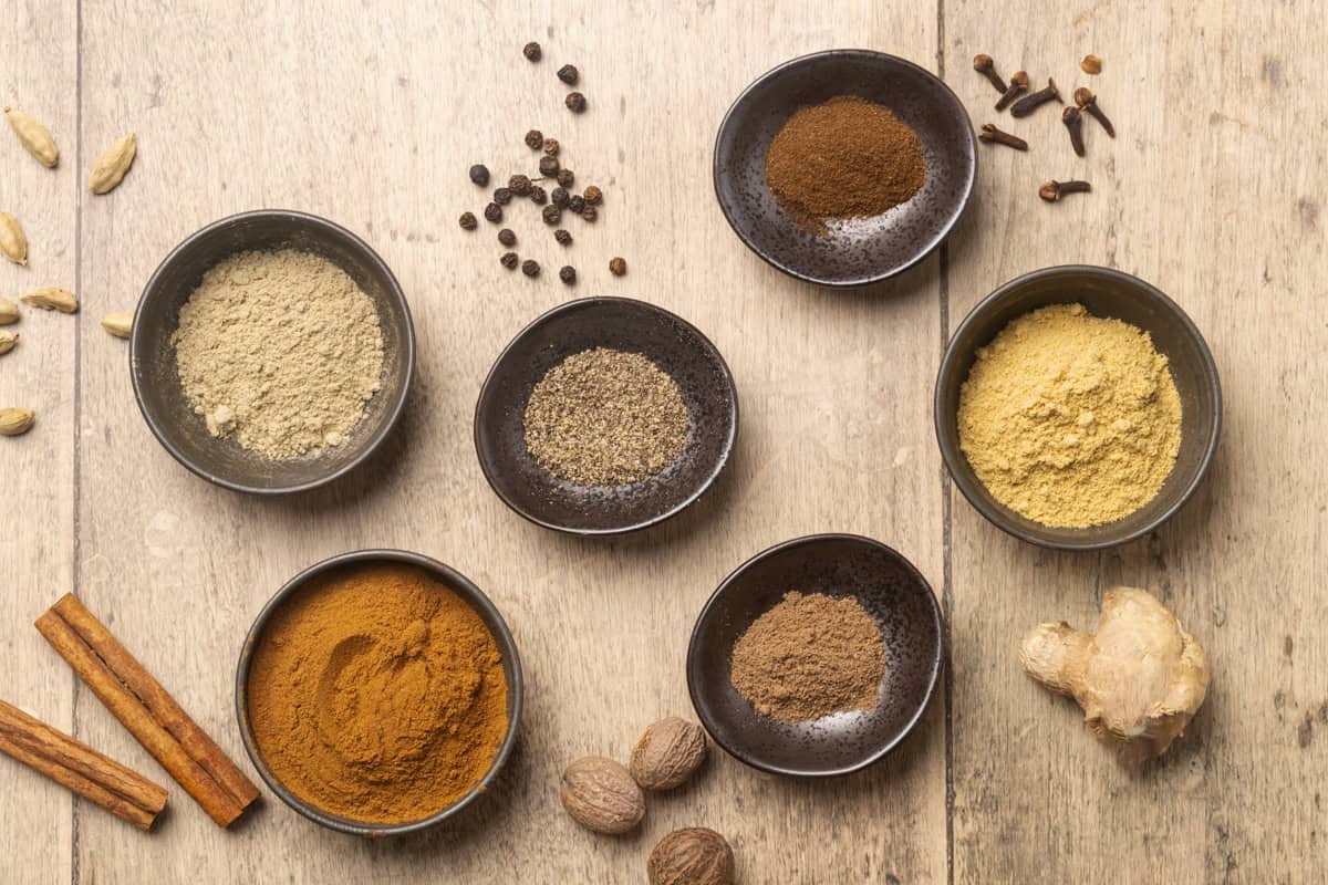 7 Benefits of Homemade Spice Blends (+PDF) - Caroha