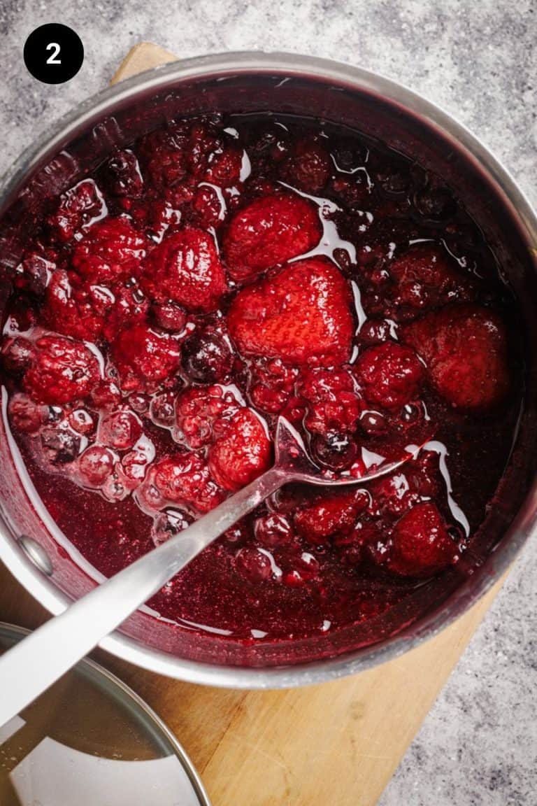 Honey Stewed Berries - Caroha