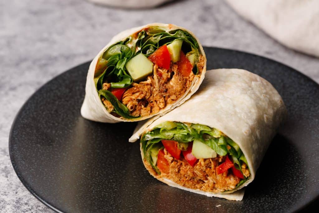 BBQ Pulled Chicken (Dutch Oven) - Caroha